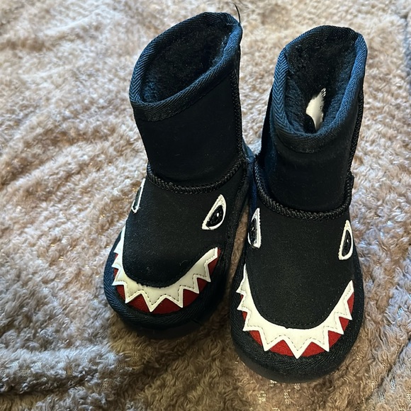 Dream Pairs | Shoes | 6t Monster Boots | Poshmark